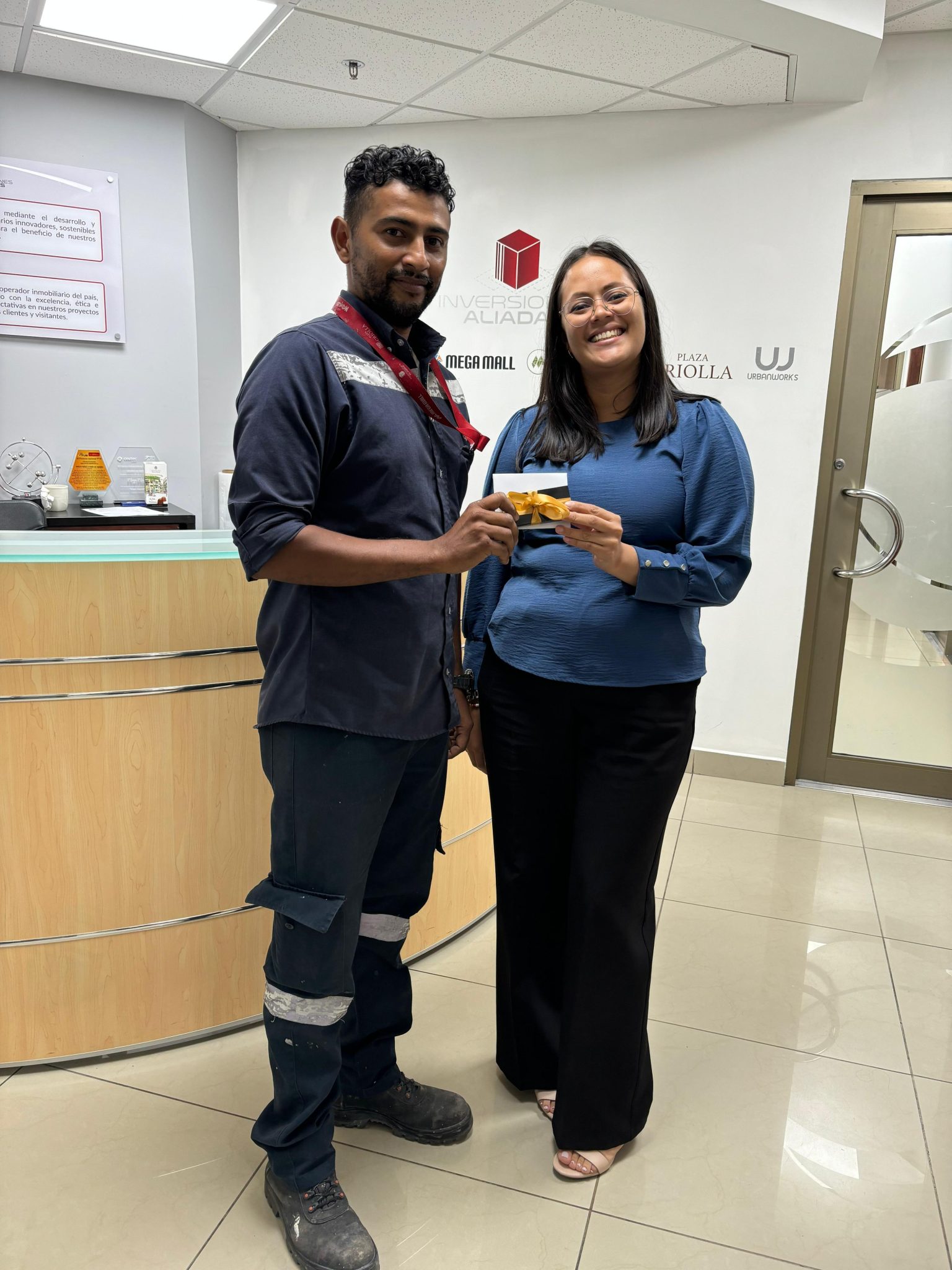 Agradecemos a nuestros colaboradores por su compromiso y dedicación en ...